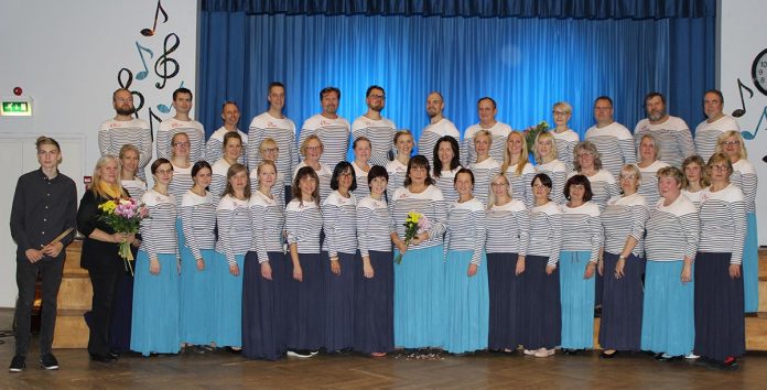 Hea Tu­ju Es­mas­päev an­dis Kuu­sa­lus mee­leo­lu­ka sün­ni­päe­va ...