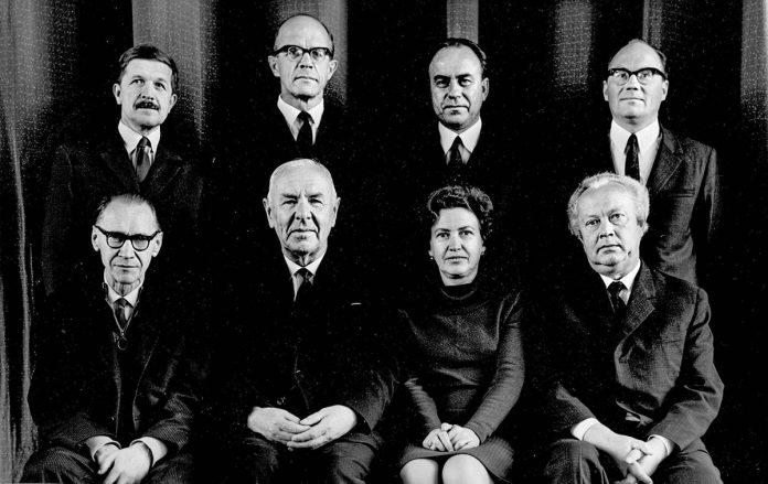 Keh­ra koo­li õpe­ta­jast tun­nus­ta­tud ent­sük­lo­pe­dis­tiks ...